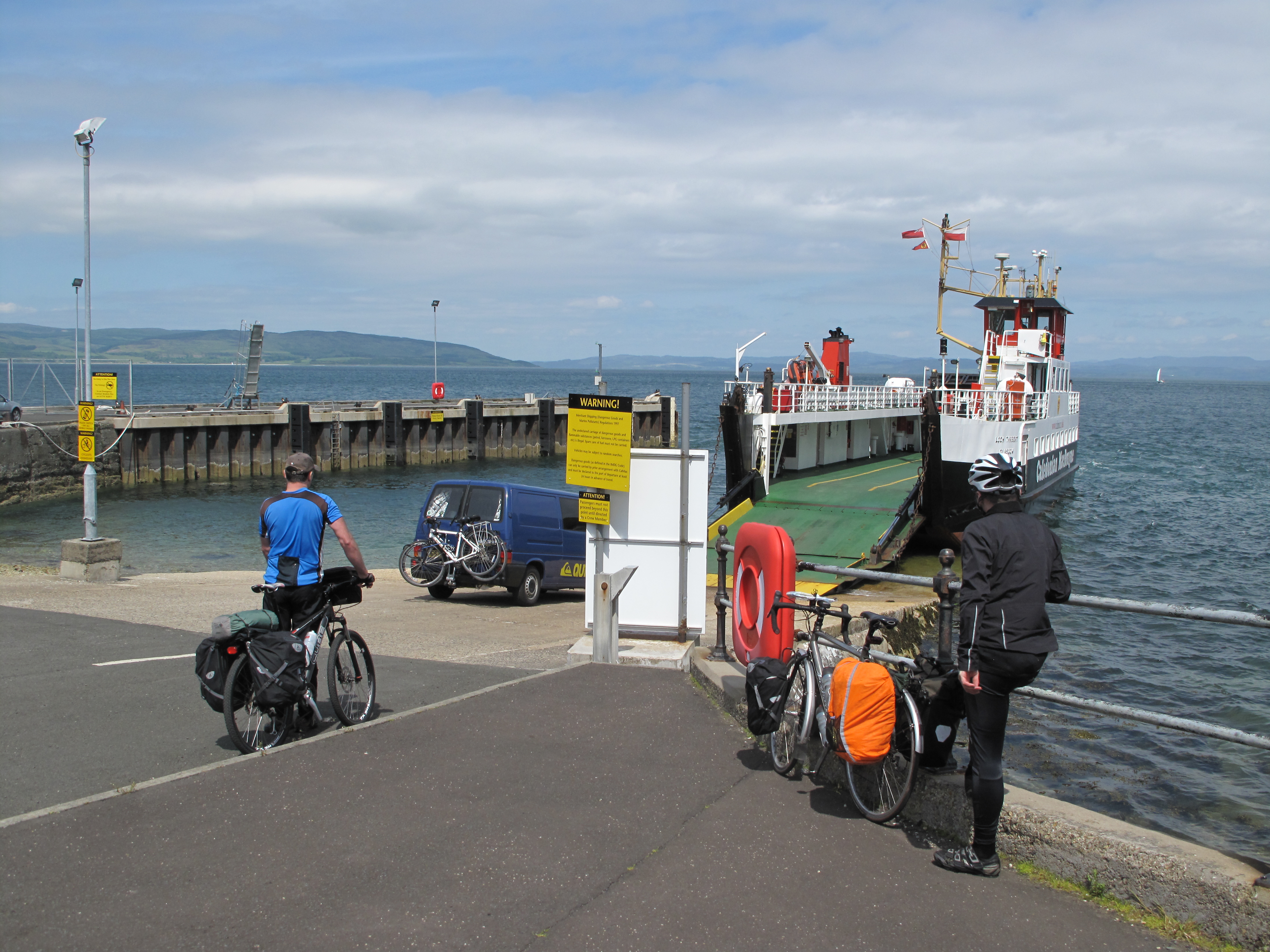 Travelling Light On Two Wheels – Traynor On The Trail
